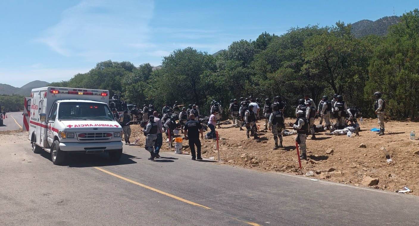 Accidente en carretera Cananea-Ímuris deja más de 40 elementos de la GN ...